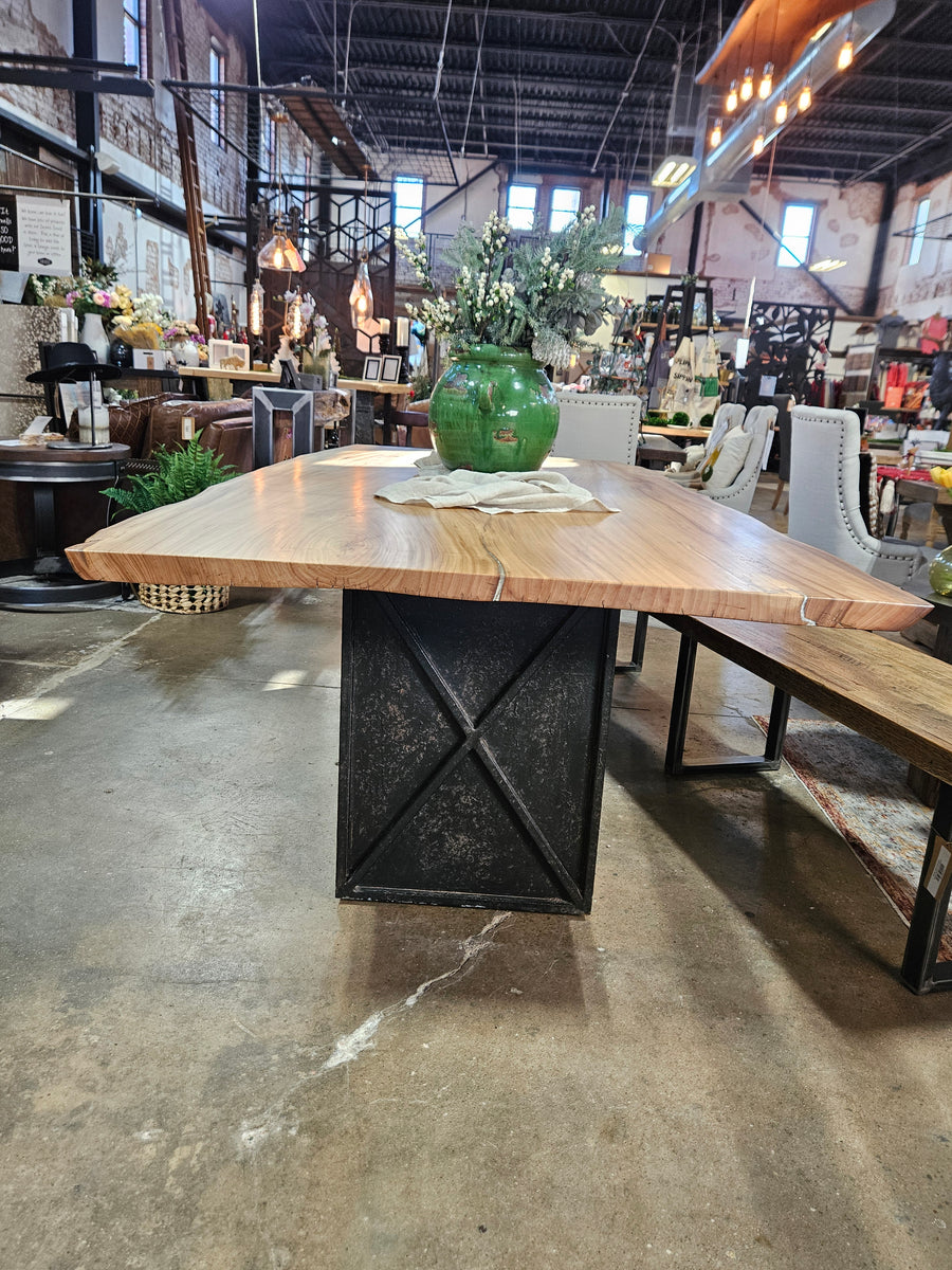 The Planter Dining Table – Grain and Grange